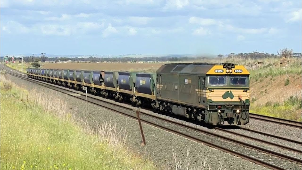 Australian Freight Train - Railways of Australia - PoathTV - YouTube