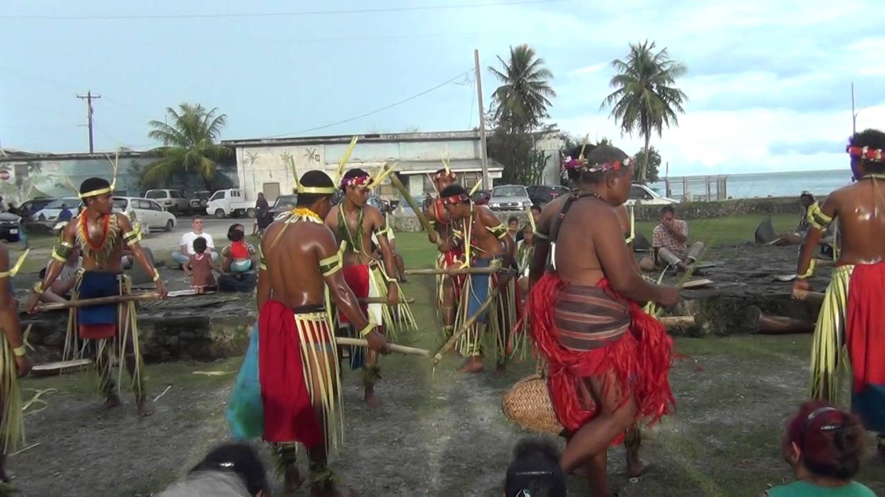 Yapese Bamboo Stick Dance 2014 Part 8/13 - YouTube