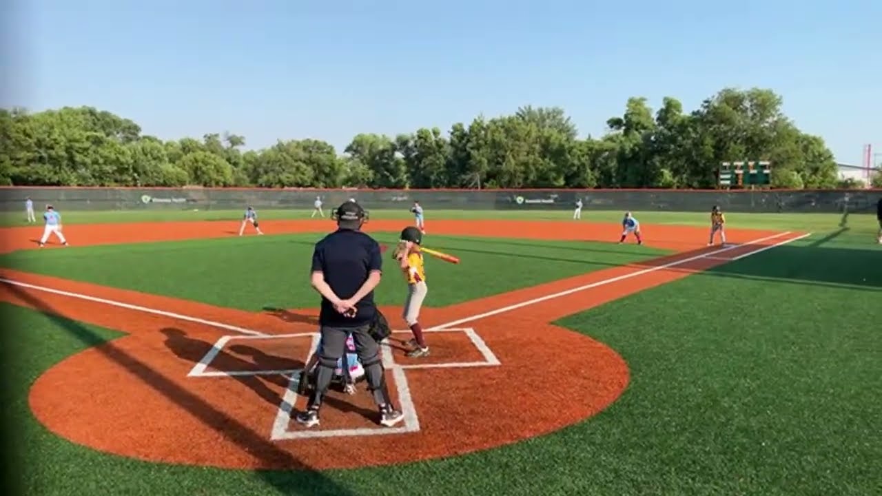 Hawley 10u baseball vs Border Bank - YouTube