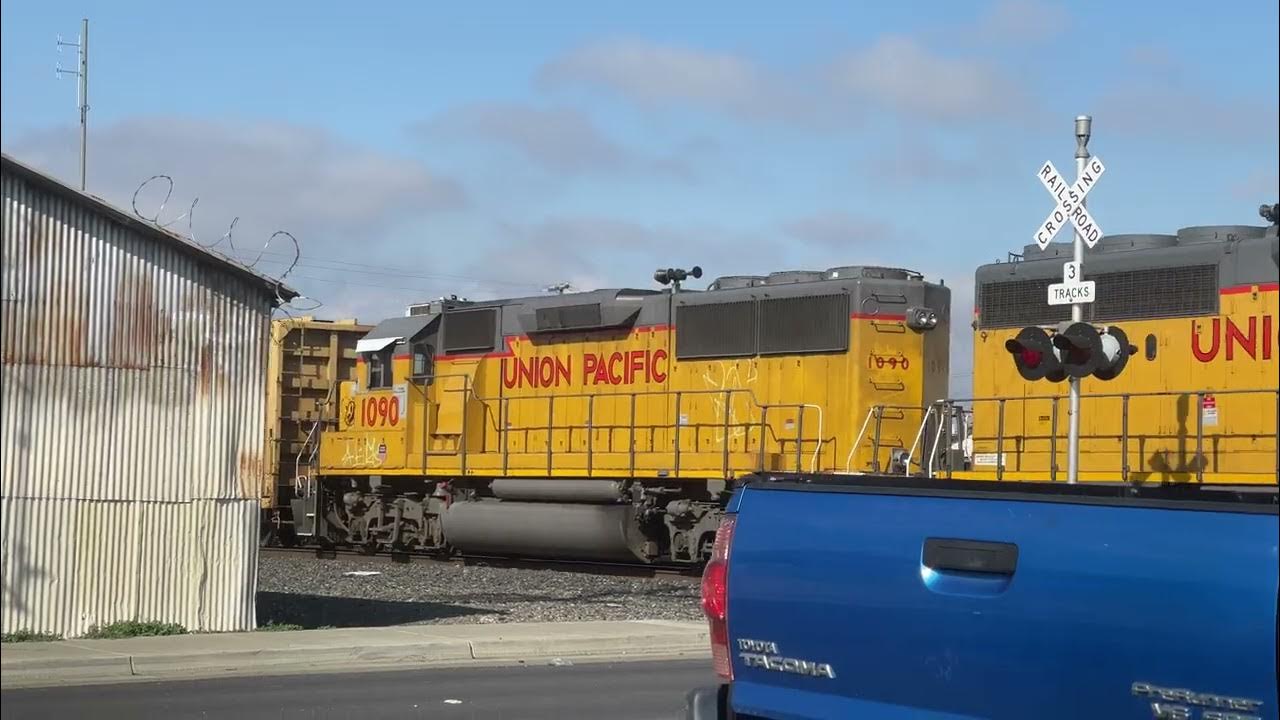 [Preview] UP GP40-2 1347 with a Nice Horn! K3L? 🤔 - YouTube