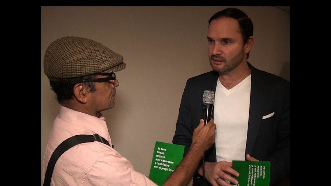 Con Victor Marulanda, gerente deportivo de Atlético Nacional, en la ...