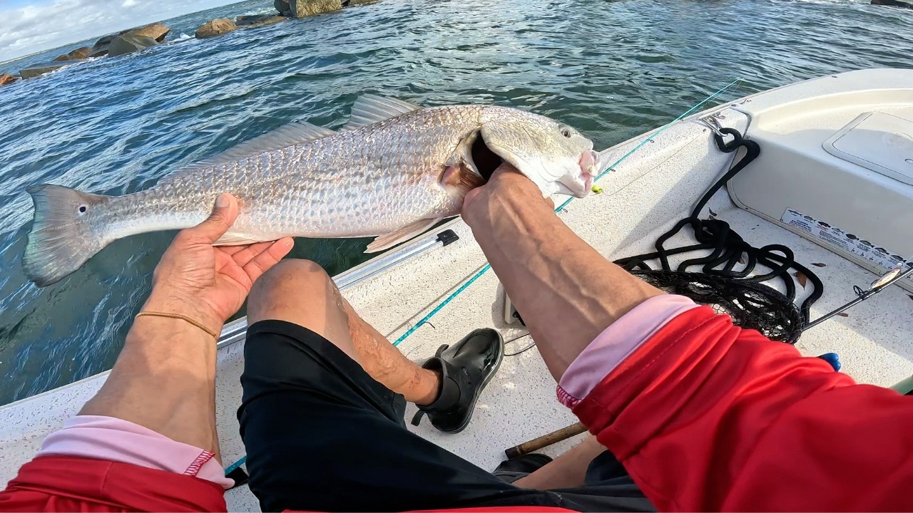 What's the SECRET to Catching Monster Fish? - YouTube