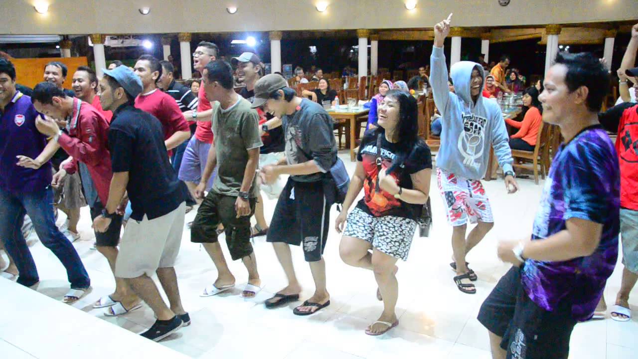 Azbil Berca Indonesia Outing 2013 Pulau Putri. - YouTube