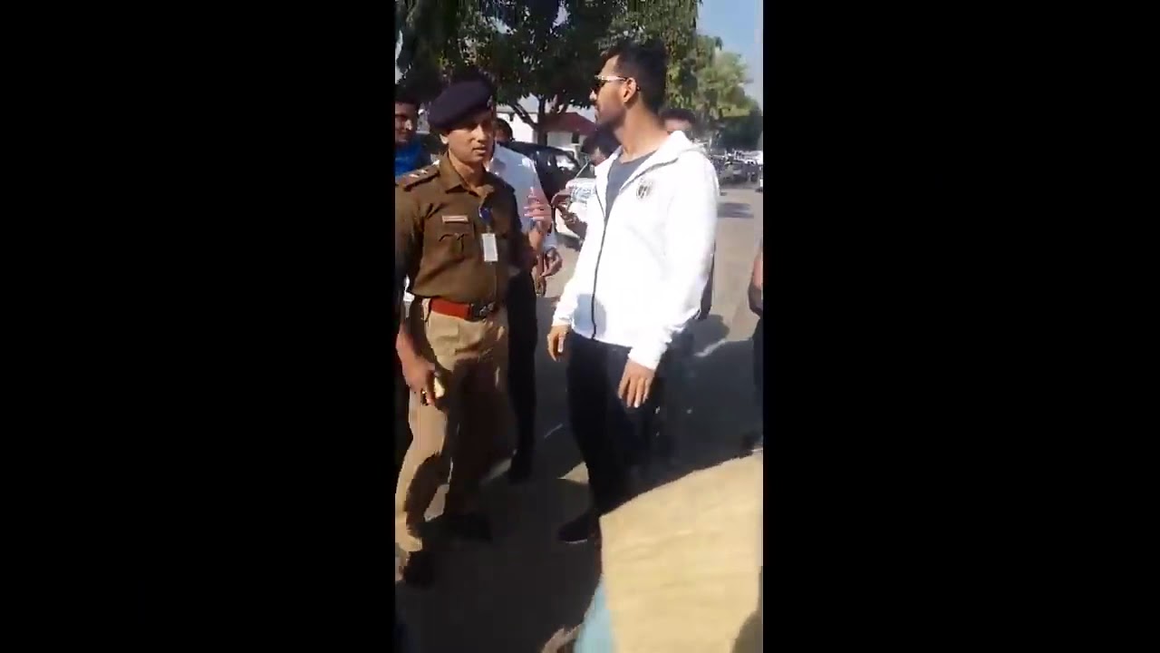 Indian girl Gali video || Indian Gaali || Indian beutiful girl - YouTube