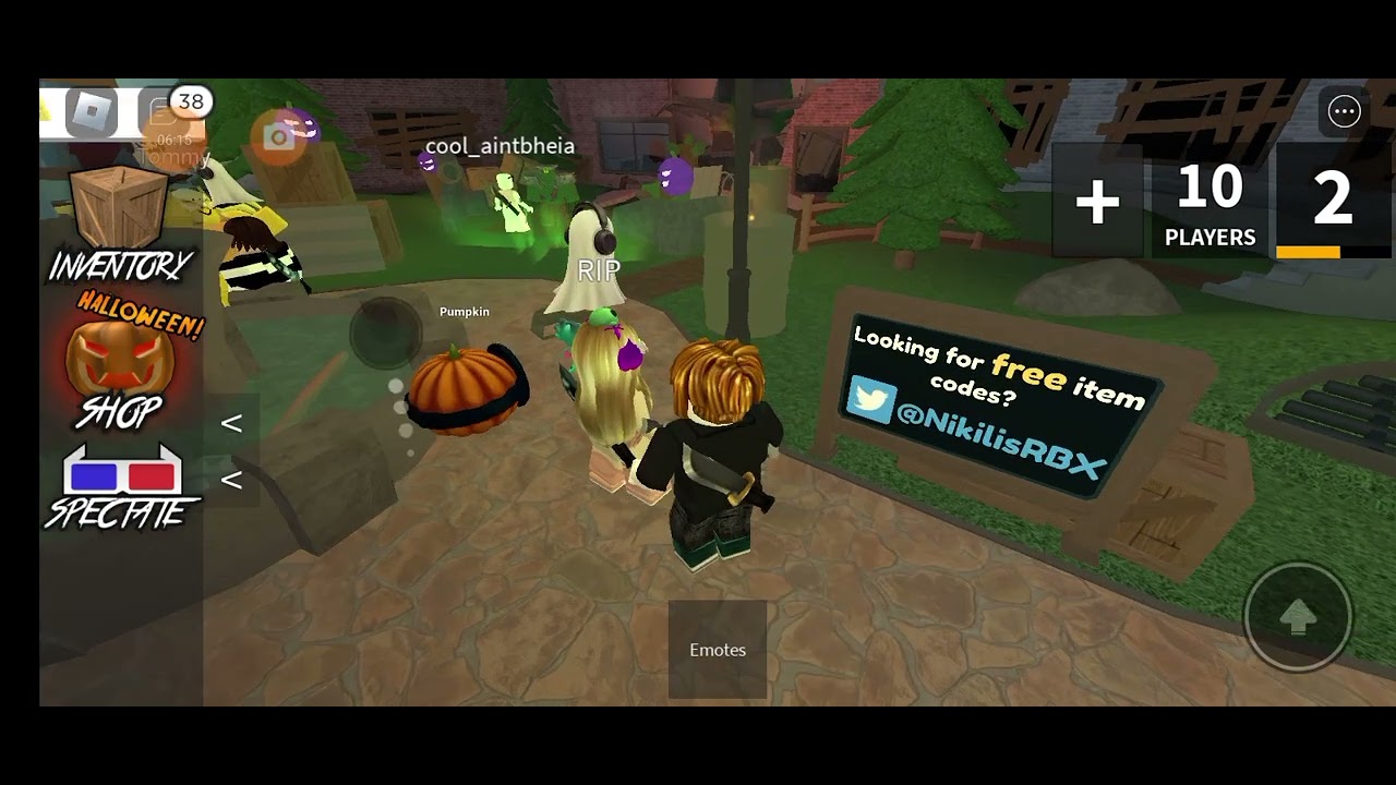 playing MM2 bc am bored and running out of idea - YouTube