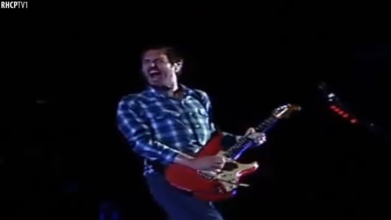 Red Hot Chili Peppers One Of The Most Iconic Intro Jams Melbourne 2007 Youtube