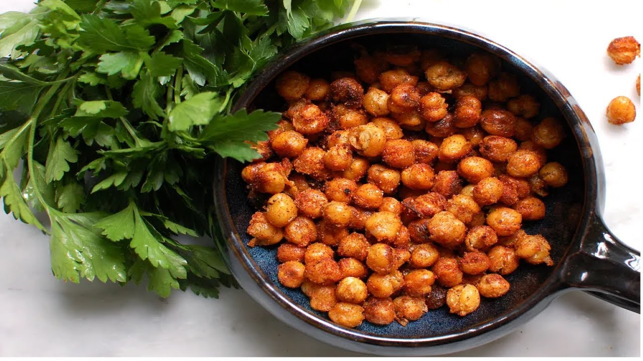KADALA DRY ROAST || CHANA DRY ROAST RECIPE || CHICK PEA ROAST - YouTube