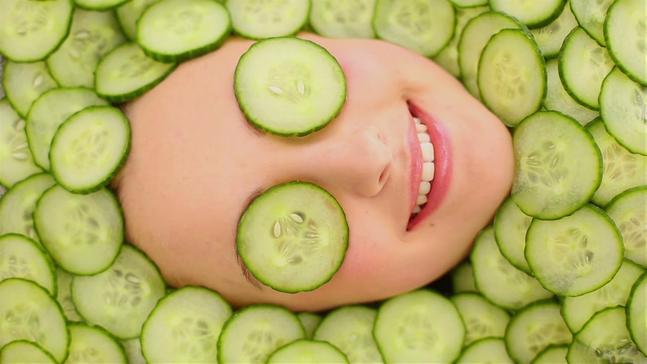 Cucumber lady background video - YouTube
