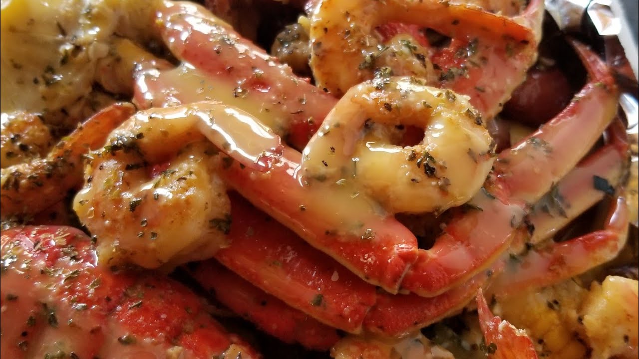 2x Spicy Super Colossal Shrimp Challenge! I Challenge everyone who ...