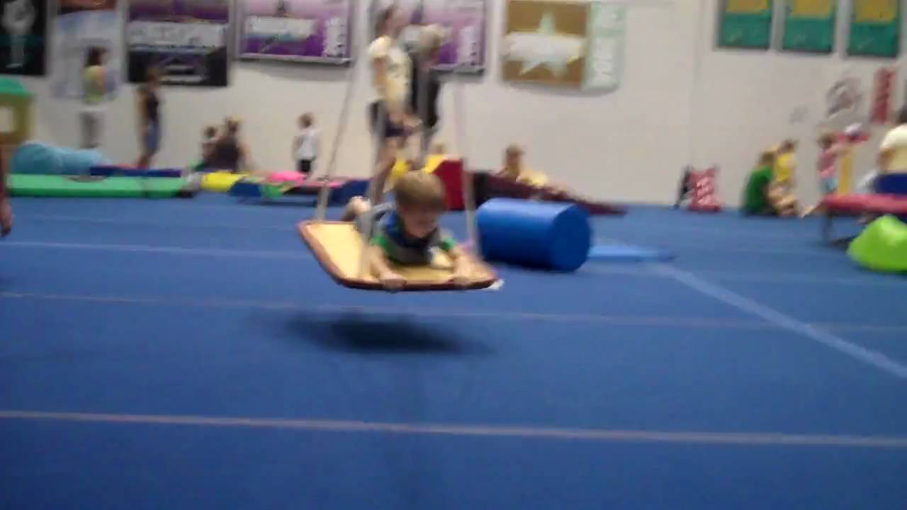 Superman Swing - YouTube