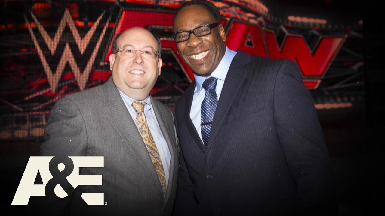 WWE Biography: Booker T's Journey From Prison to Wrestling Fame | A&E ...