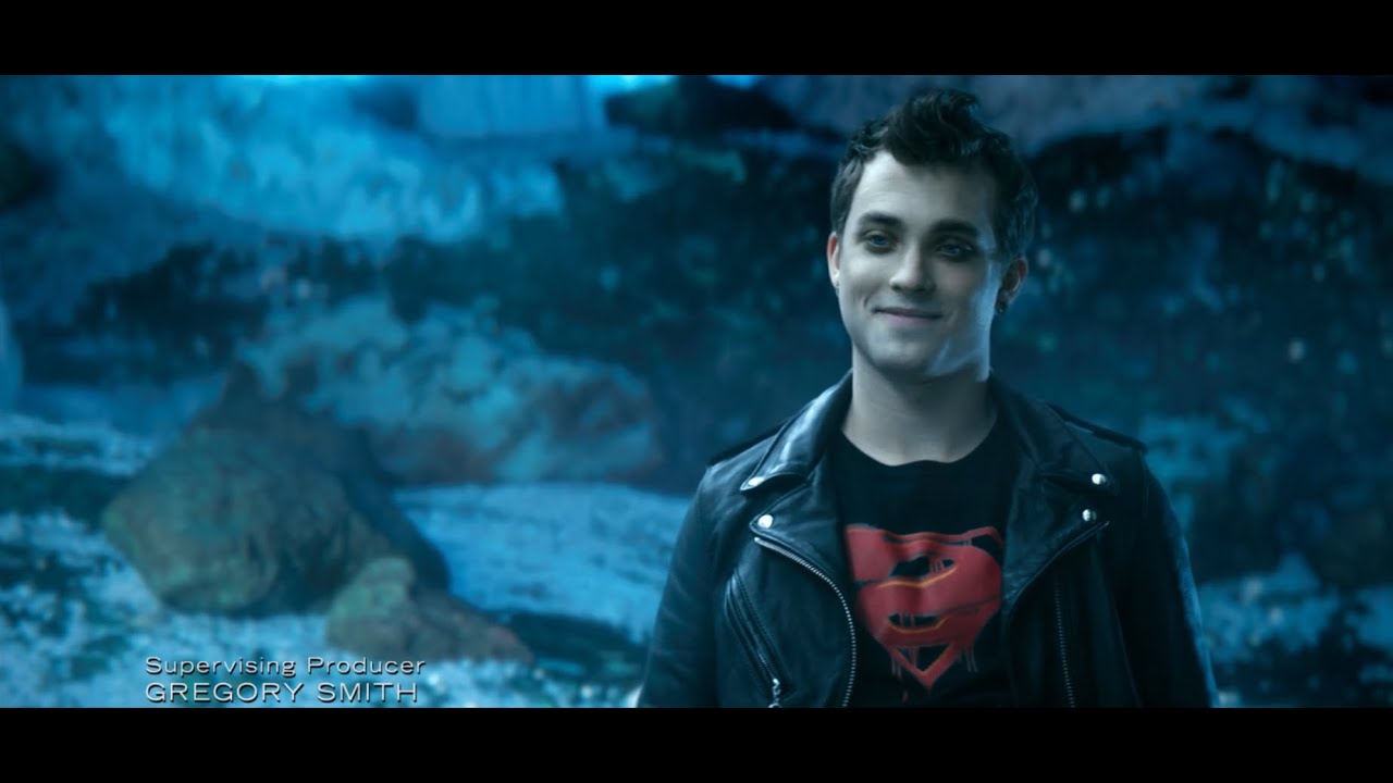 Superman conoce a Superboy (Jon-El) del Mundo Inverso | Superman y Lois ...