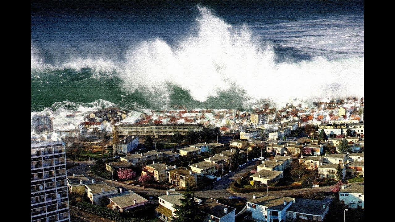 TOP 10 DESTRUCTIVE TSUNAMI - YouTube