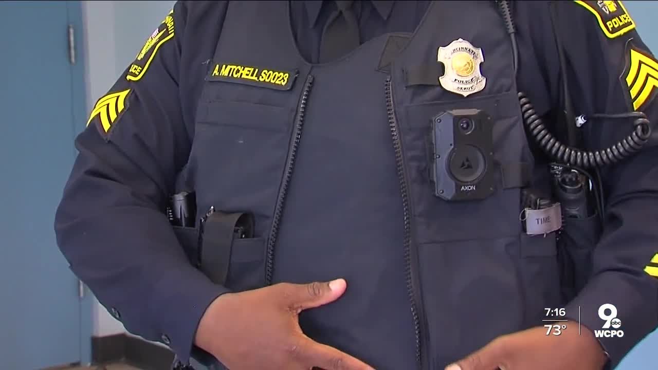 Cincinnati police officers get new vests - YouTube