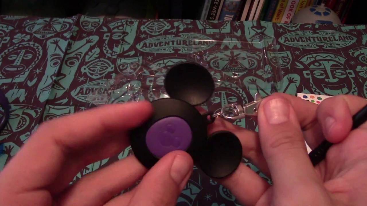 Hands-On with the MagicBand 2 Magic Keeper Keychain Accessory - Walt ...