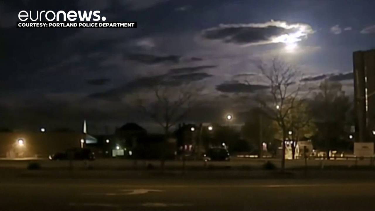 'Fireball season' is here! Meteor streaks across Maine sky - YouTube