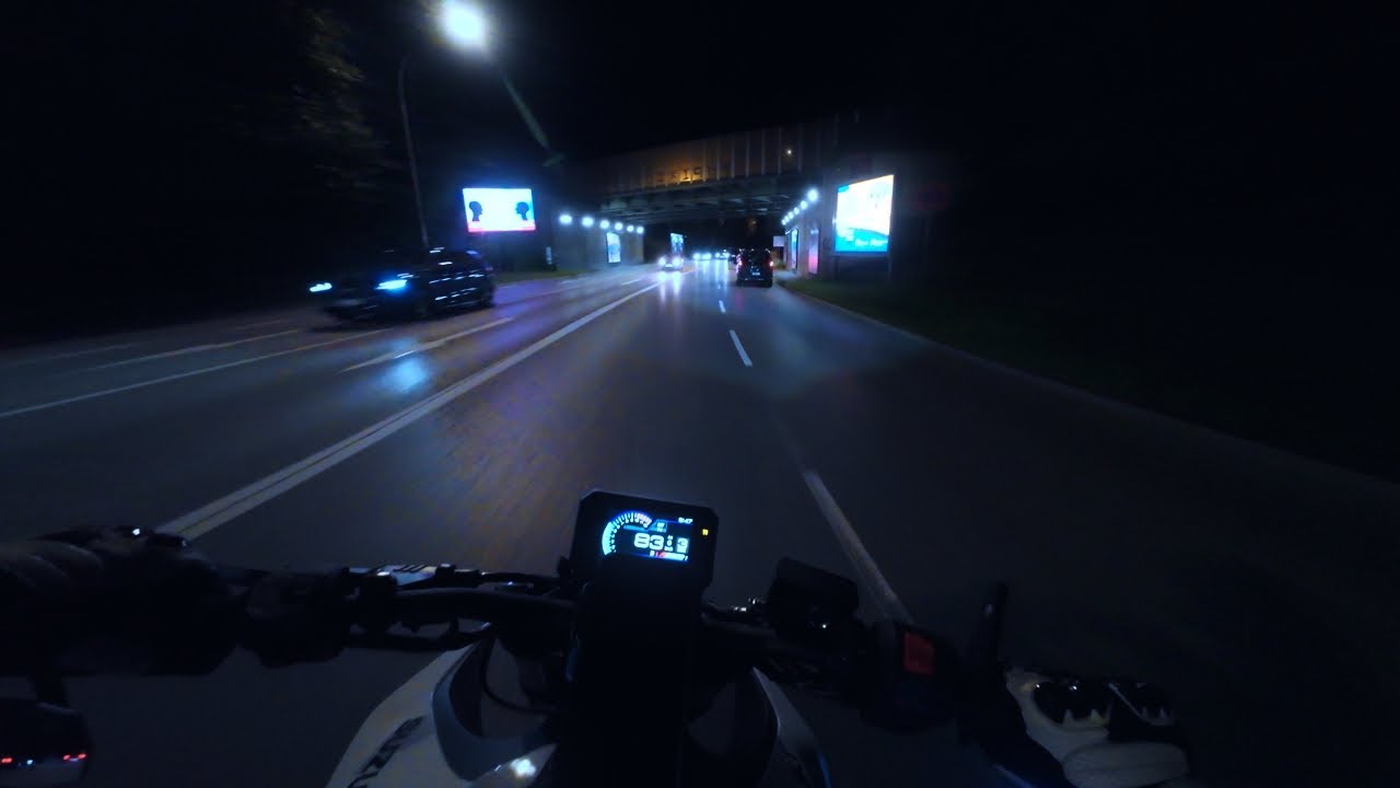 exploring a new city - chill night ride - YouTube