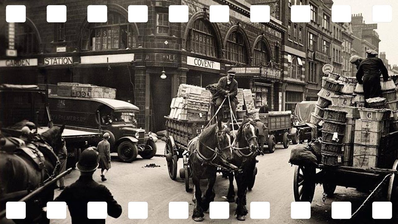 40 Photos Showing Street Scenes and Everyday Life in London - 1930s ...