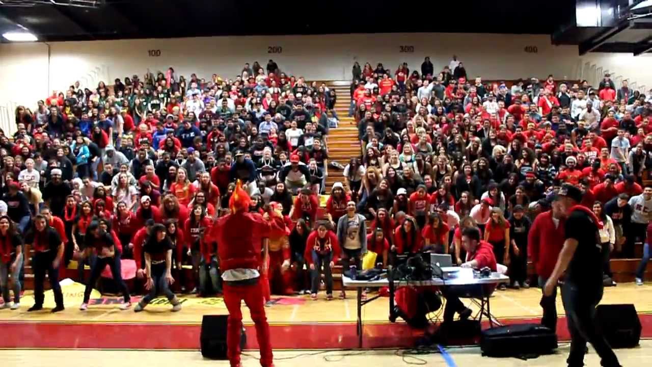 CSU Stanislaus Warrior Roller Coaster Cheer - YouTube