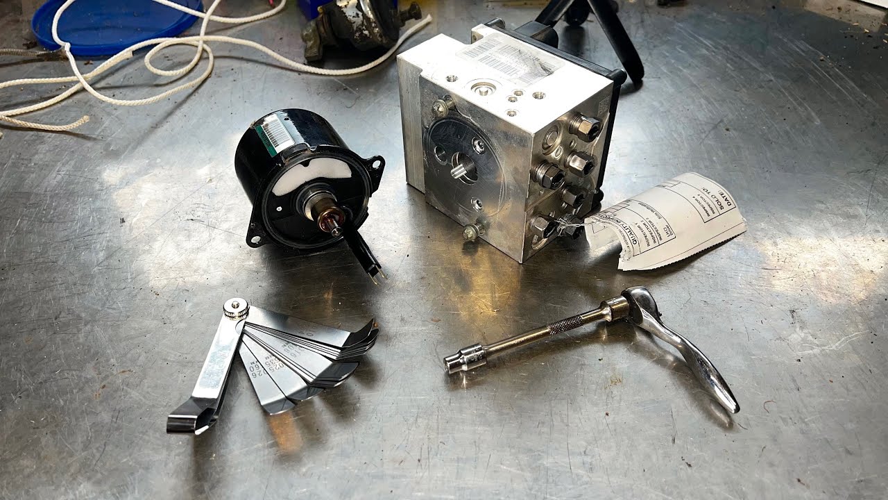 Easy $100 Fix Ram 2500 ABS HCU Brake Issue - YouTube