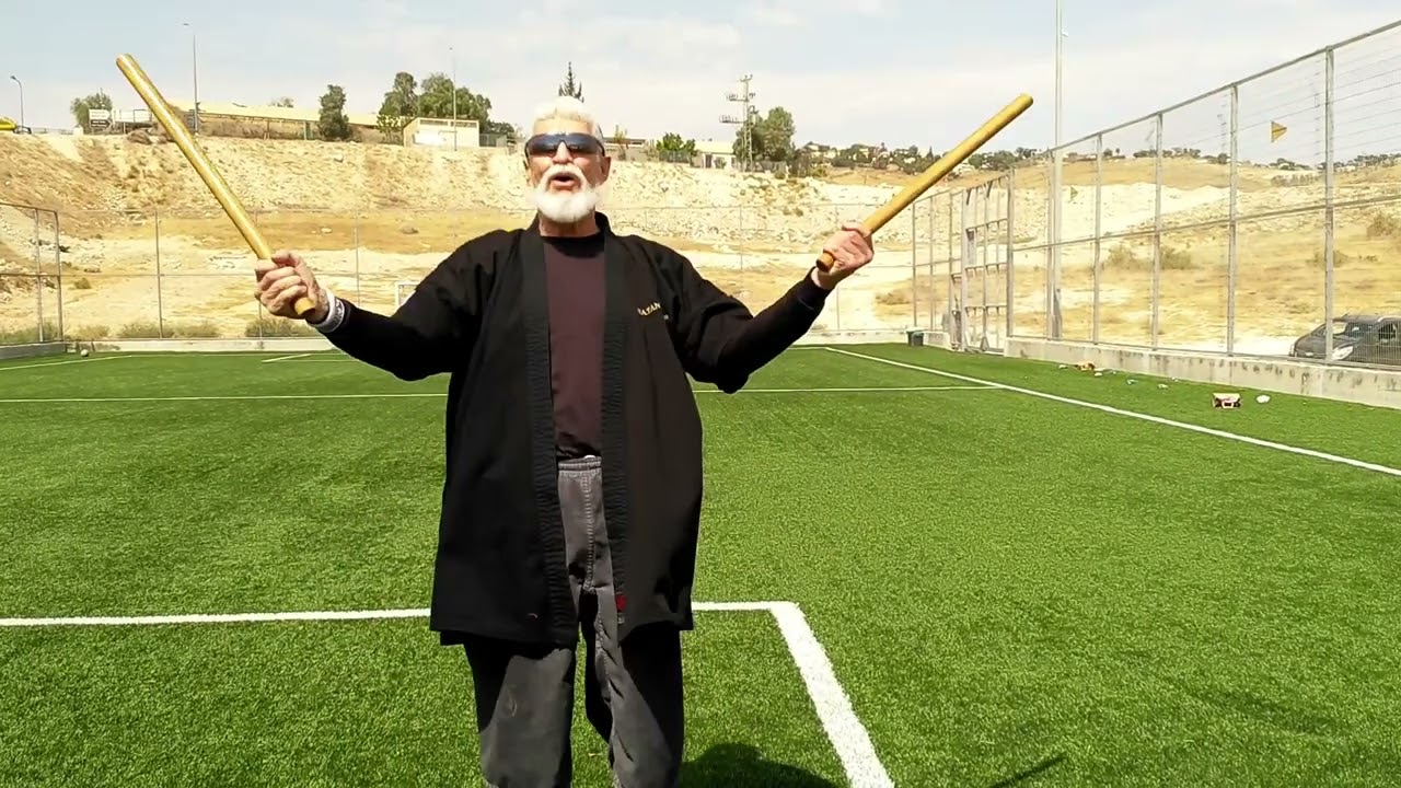 Why you want to learn Tanbo, the forerunner of two-handed Karate ...