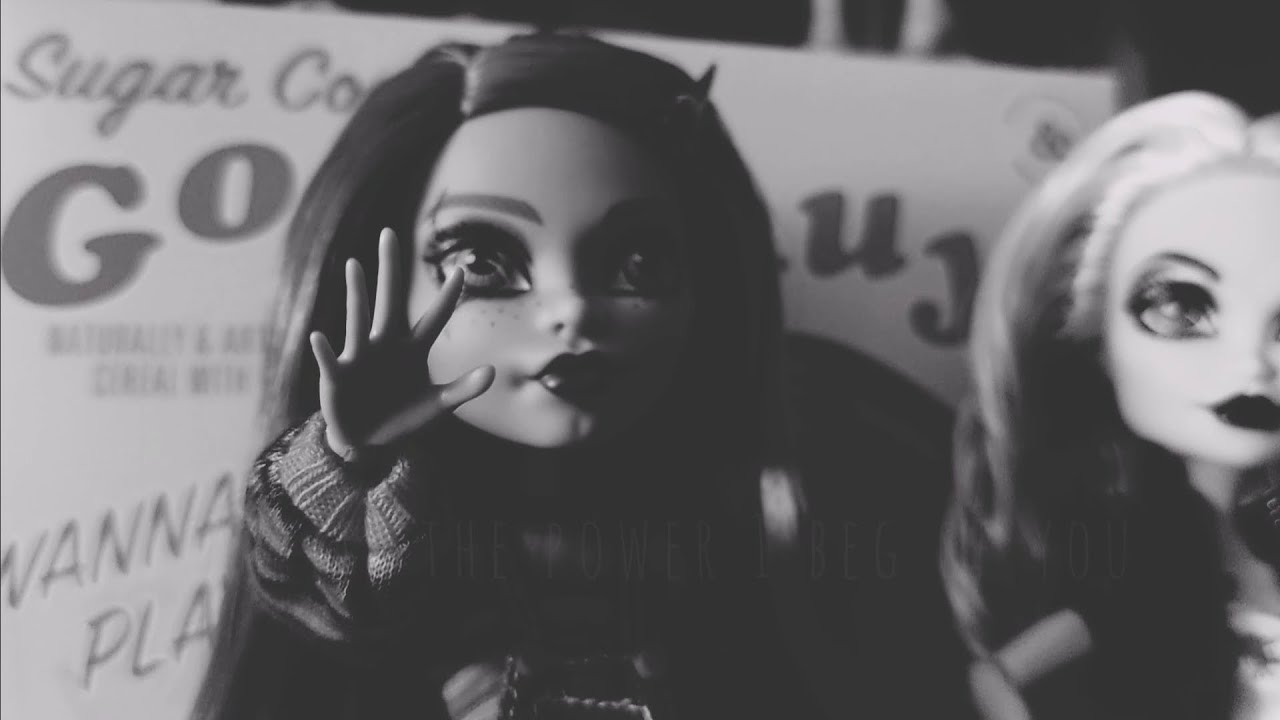 Monster High Skullector: Curse of Chucky('s Box Hair) - YouTube