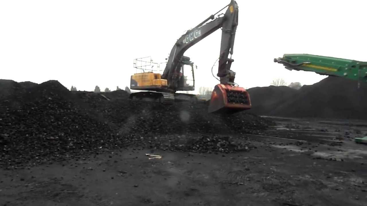 ALLU Bucket Coal Crushing and Screening - YouTube