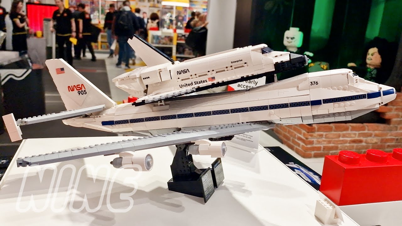 LEGO Shuttle Carrier Aircraft (10360) - first look - YouTube
