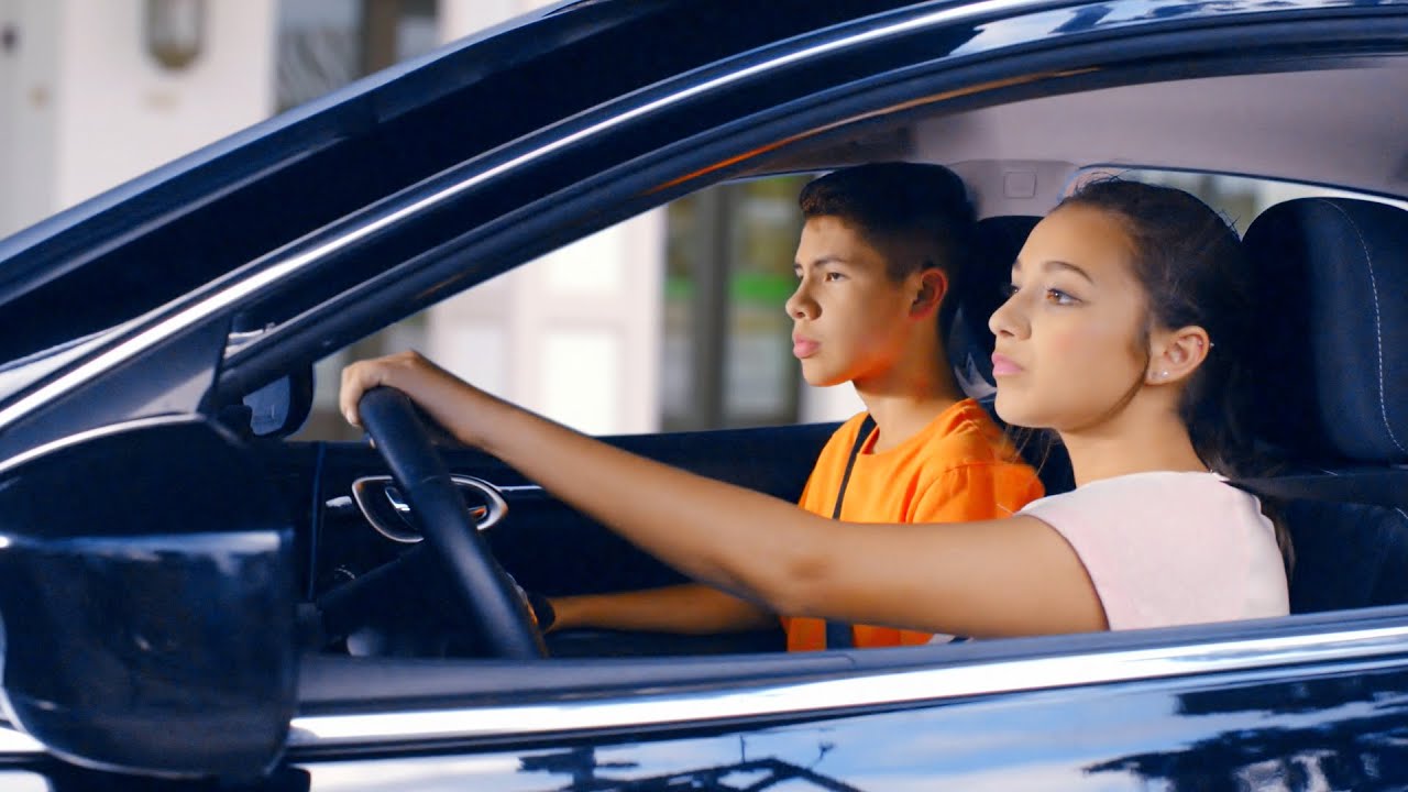 Taloowa' Drives a Car | Rosetta Stone Chickasaw S3 • E101 - YouTube