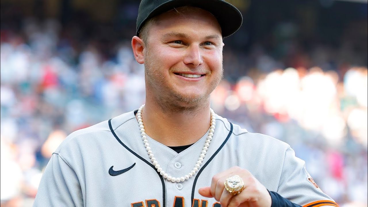 Joc Pederson gets his World Series Ring! - YouTube