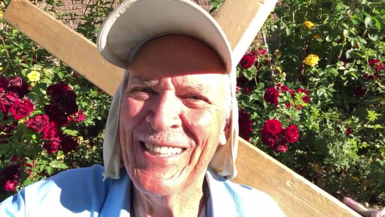 Beautiful cross amongst the roses 🌹 with Arthur Blessitt - YouTube