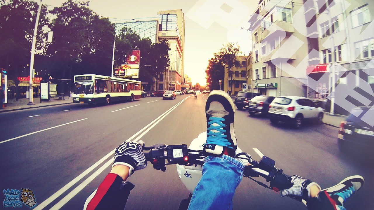 Yamaha: Slider & BW's (MBK: Stunt & Booster) - YouTube