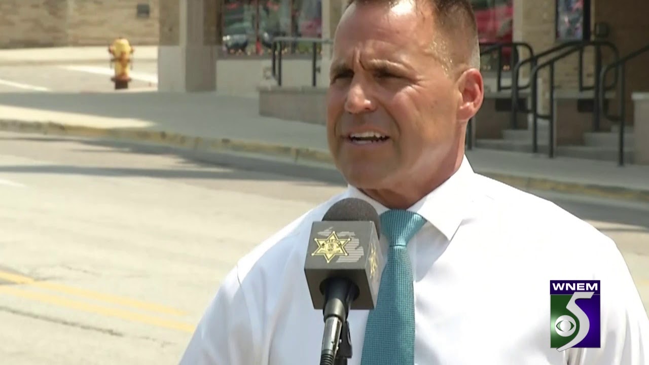 Genesee County Sheriff Chris Swanson hosts press conference - YouTube