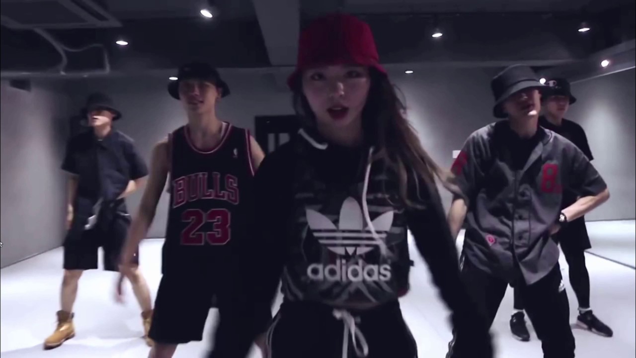 Gwola -Honey Cocaine (Dance) - YouTube