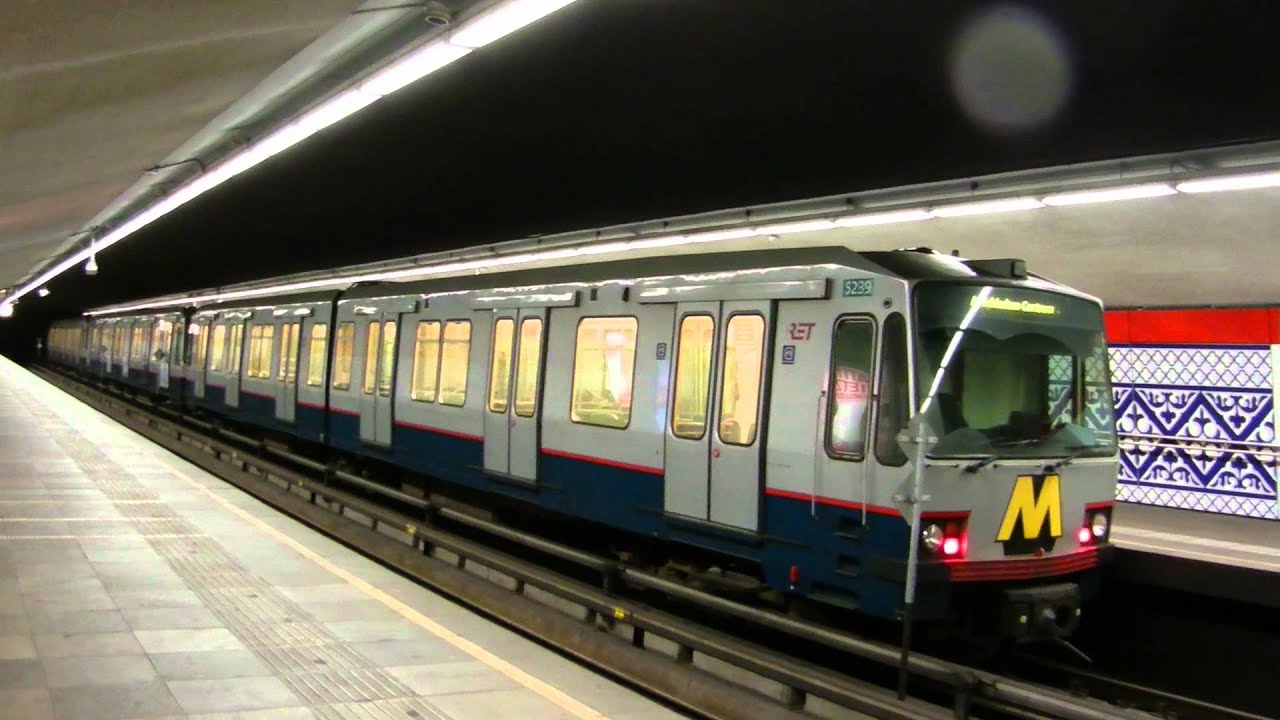 RET metro type SG2 metrostation Delfshaven - YouTube
