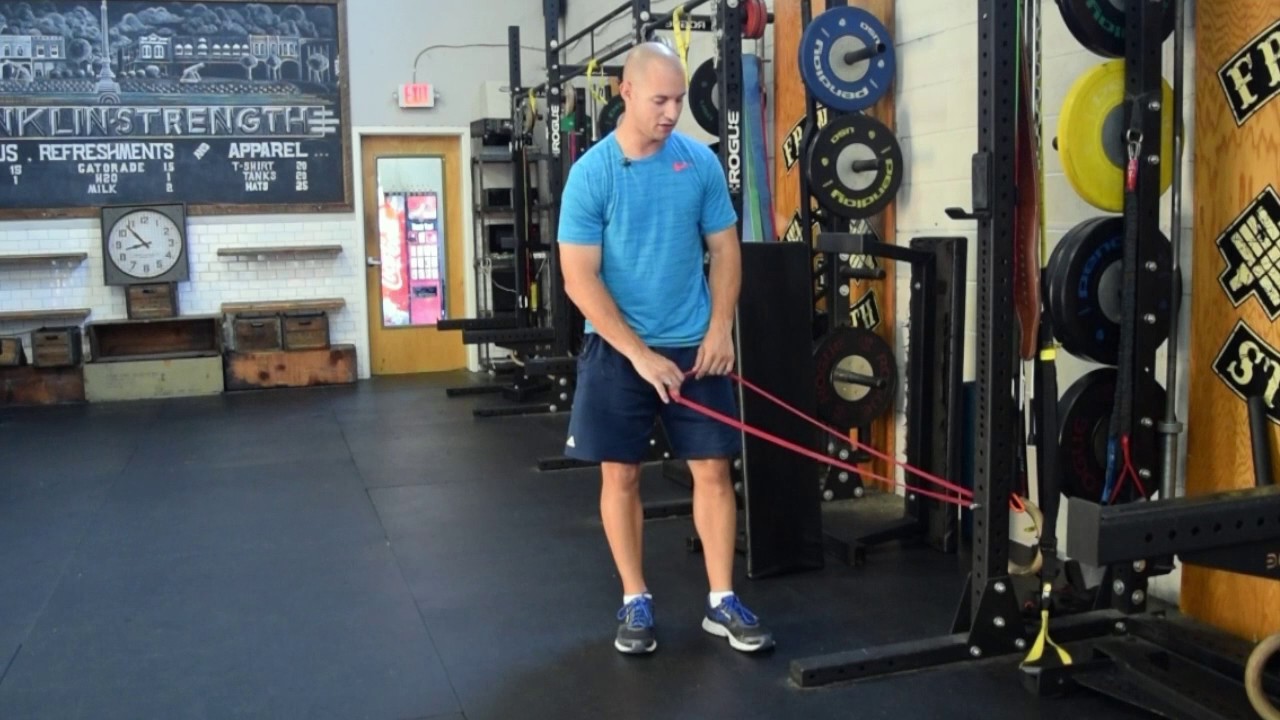 Reactive Neuromuscular Training to Improve Hip Stability - YouTube