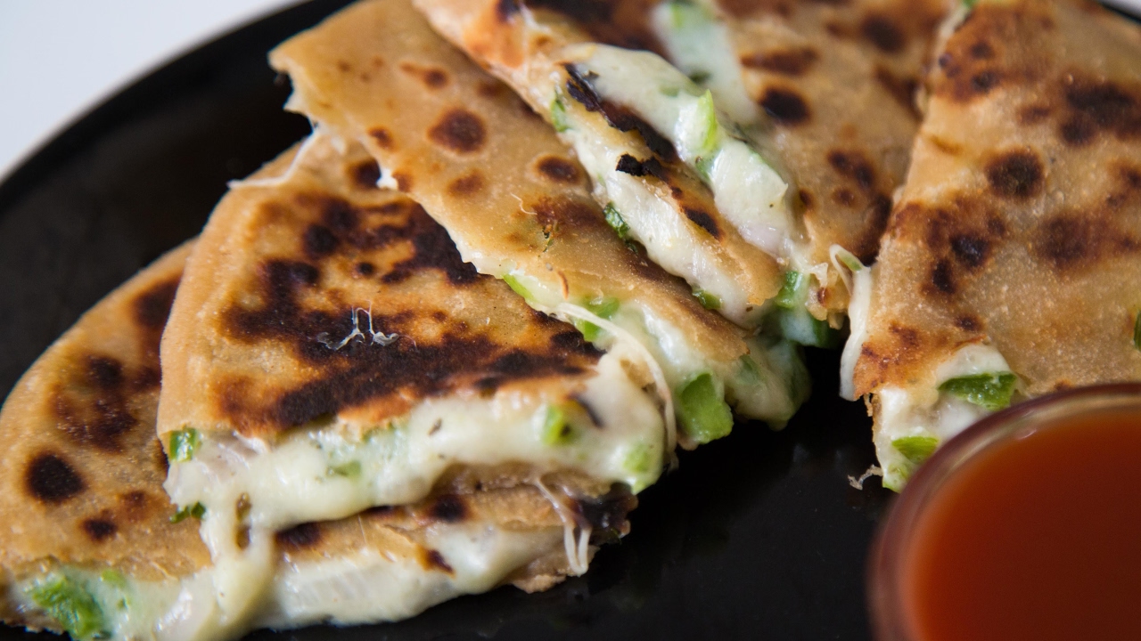 Chicken cheese paratha - YouTube