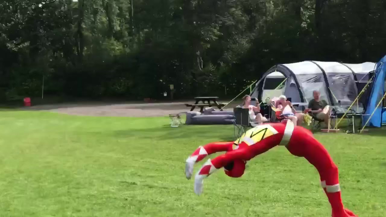 Acrobatic power ranger does flips - YouTube