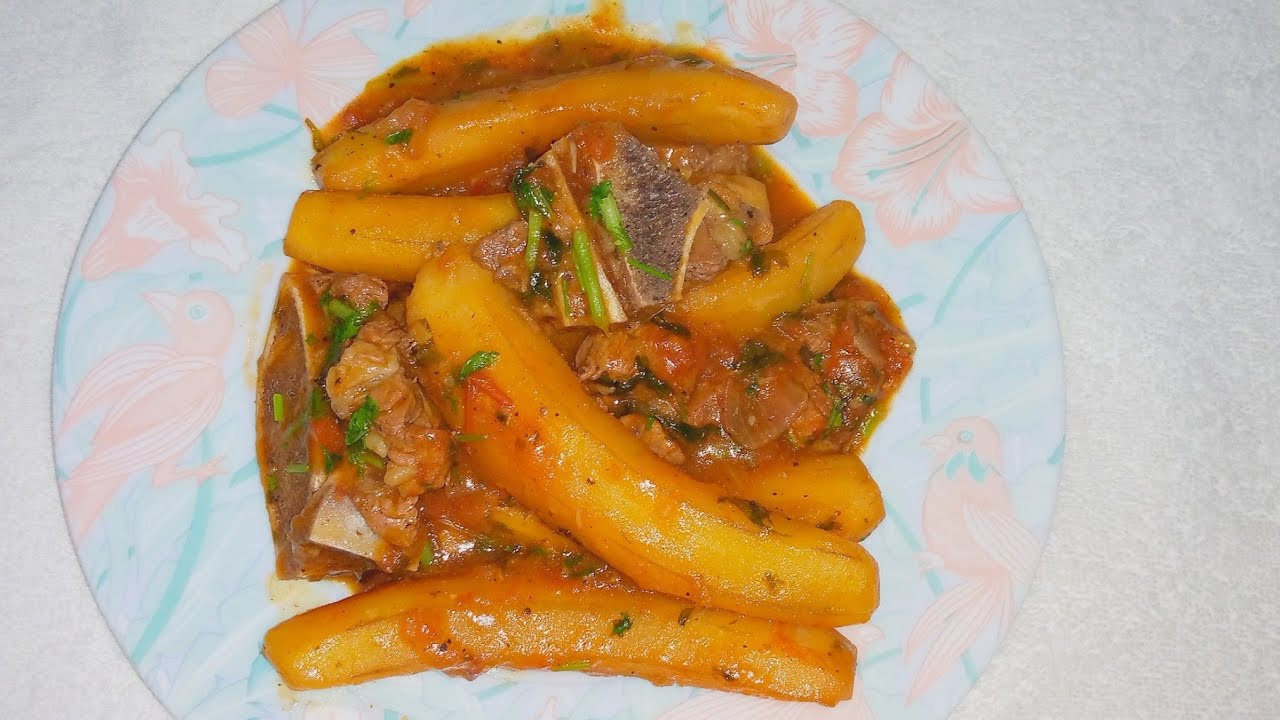 HOW TO COOK GREEN BANANAS WITH BEEF STEW RECIPE (matoke with beef stew ...