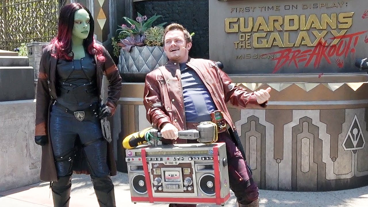 Guardians Of The Galaxy Awesome Dance Off! with Star-Lord and Gamora at ...