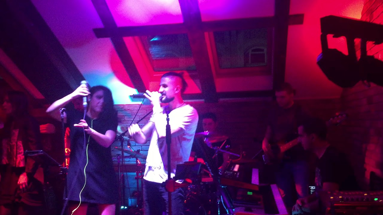 Betty Boom Live - Can't stop the feeling - YouTube