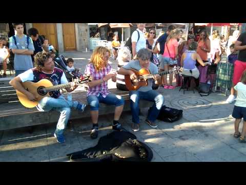 Holiday time in Porto - VOLARE CANTARE OH OH OH