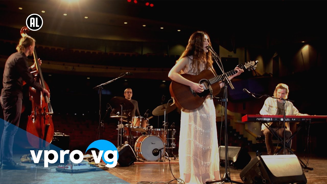 Alexandra Alden sings ‘Too many pears’ (live@Schouwburg Het Park in ...