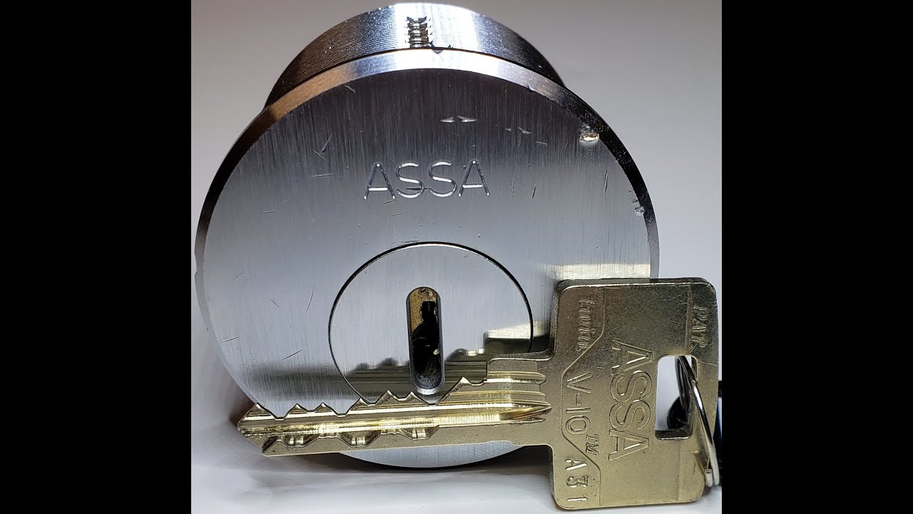 [L76] ASSA Twin V10 Mogul Cylinder Lock (gins) - pick and gut - YouTube