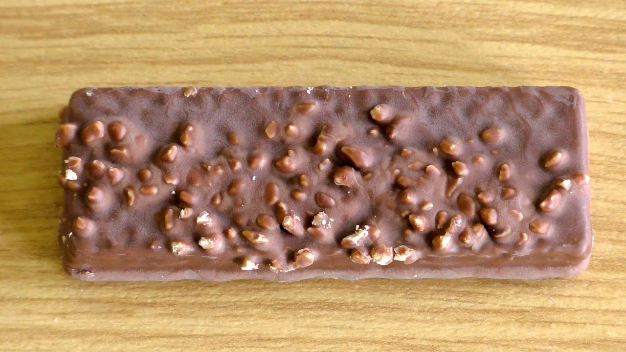 Ferrero Chocolate Bar aka Hanuta Riegel - YouTube