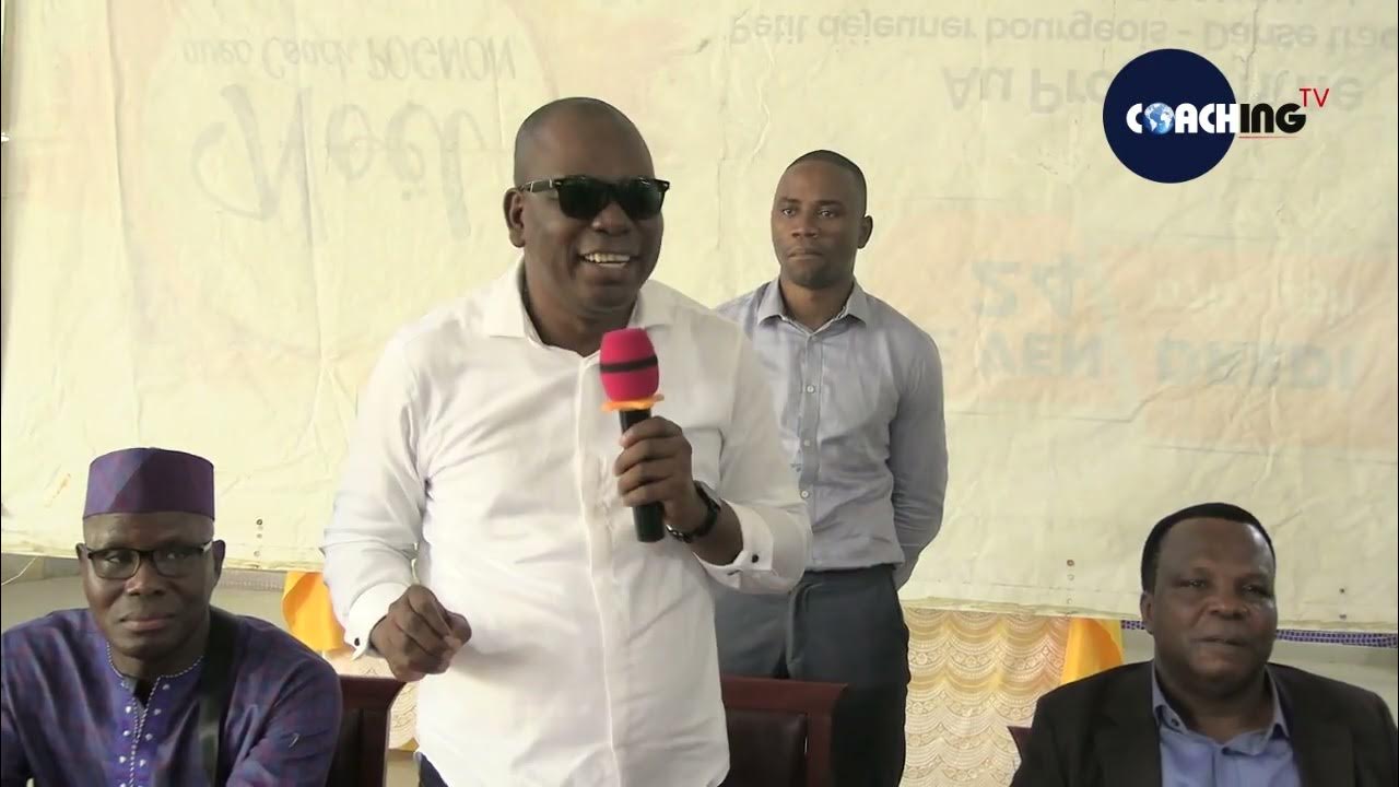 COACH POGNON AU COLLÈGE NOTRE DAME DE DOWA - YouTube