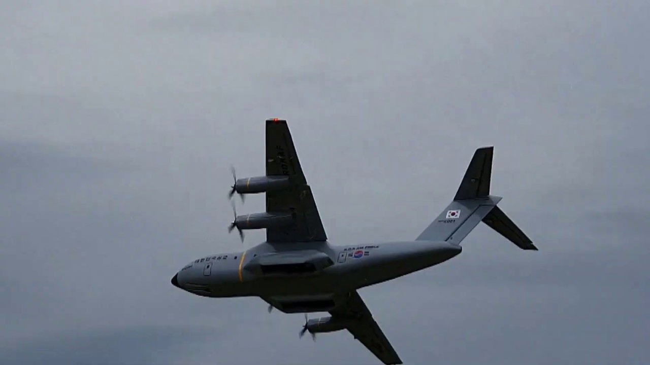 DIYed Airbus A400M Atlas RC Airplane_0921-A - YouTube