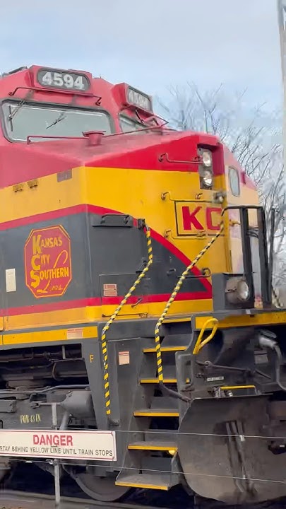 KCS 4594 mid Dpu on 249 - YouTube