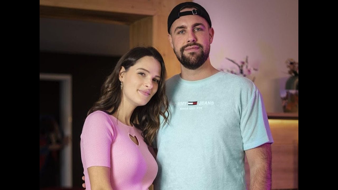 Les YouTubeurs Pidi et Valouzz attendent leur premier enfant - YouTube
