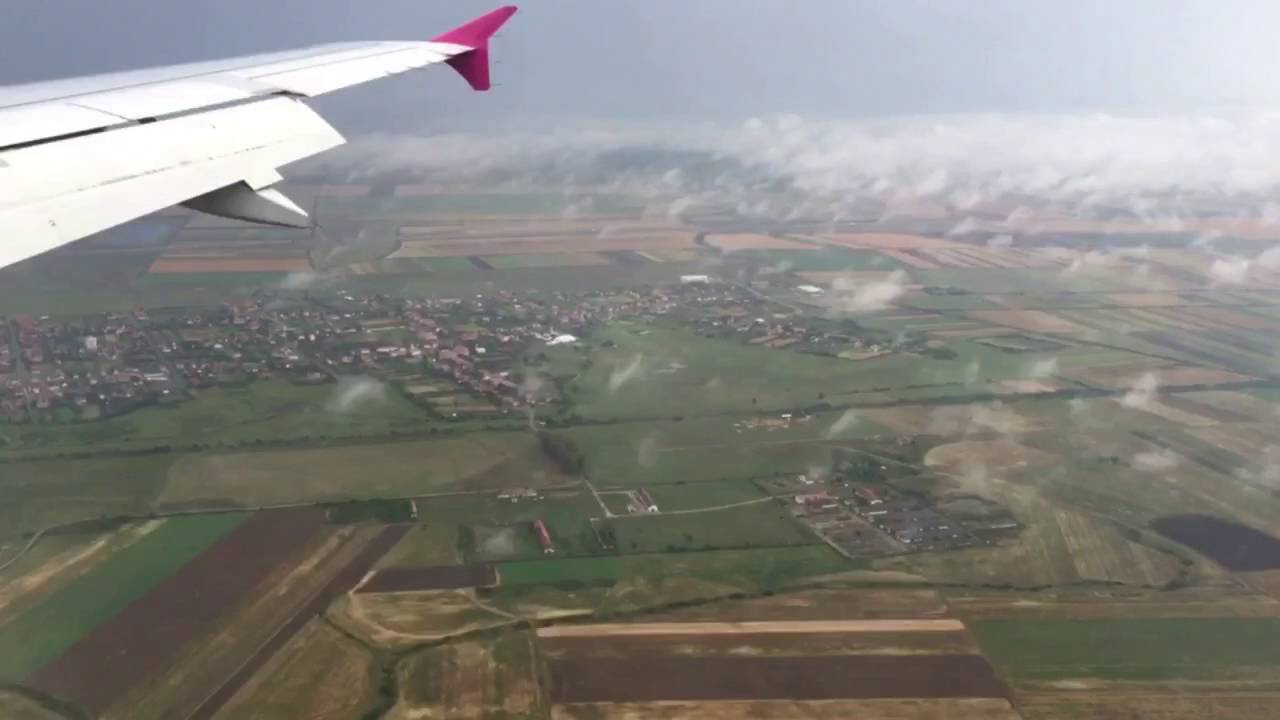 Timisoara airport landing hyperalpse wizz air - YouTube